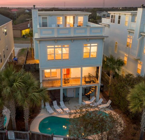 'Beach Daze'~ Elevator, Private Pool, Roof Top With Ocean Views - Charleston, SC