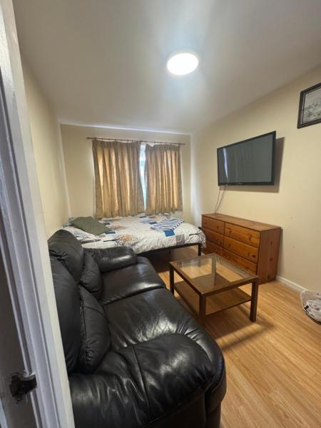 Master Size Beautiful Double Room - Woolwich