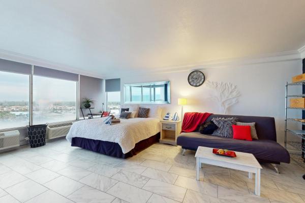 Daytona Beach Resort 801 - Ormond Beach, FL