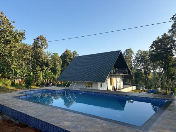 2bhk Homestay At Vagamon With Pool, Campfire And Bbq- Oakwood Oasis - Idukki