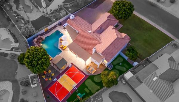 Sleeps 19 Pool Sport Court Putt Putt Gym - Mesa