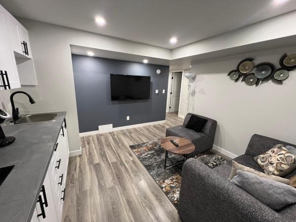 1 Bedroom -Cozy Nest With Shared Modern Facilities - Winnipeg