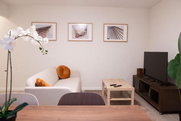 Golden Harmony Apartment In Zurich Oerlikon - Zúrich, Suiza