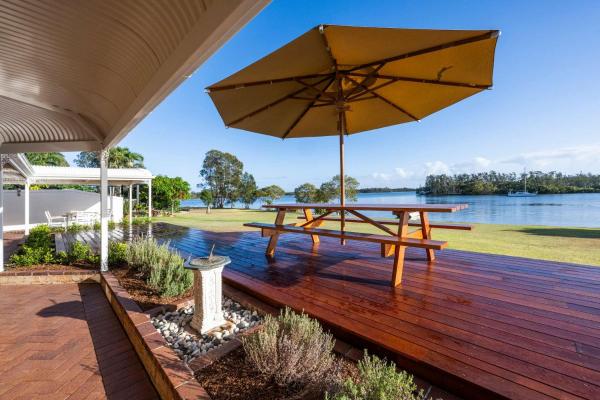 Crystal Palms - Oceanstays - Riverside - Yamba