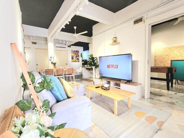 New! Premium Petaling Jaya Landed Home 6 Bedroom With 6 En-suite Bathrooms For Up To 18pax - Puchong