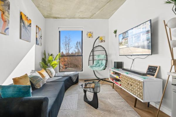 Luxury 2br South End Uptown Charlotte, Walkable, Gym, Washer & Dryer - Charlotte, NC