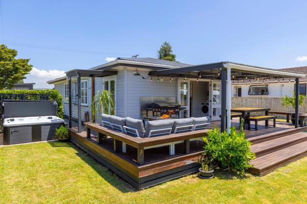 The Miro Haus With Hot Tub - Mangakino