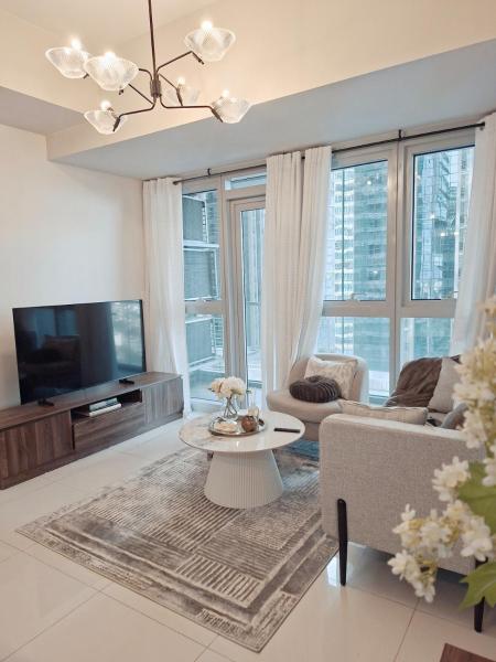 Uptown Bgc Residences By Chikat - Taguig