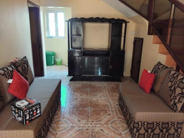 Cascade Retreat - Maurice