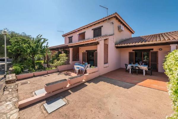 Cozy Apartment With Furnished Patio - San Teodoro