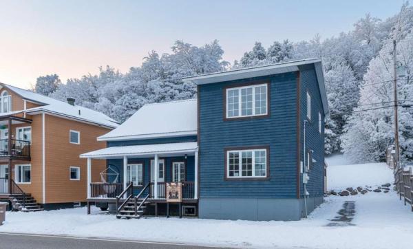 Nature & Relaxation With Spa - Chalet La Shred - Baie-Saint-Paul, QC