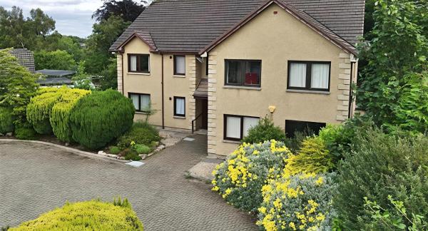 2 Bedroom Macewen Drive - Inverness