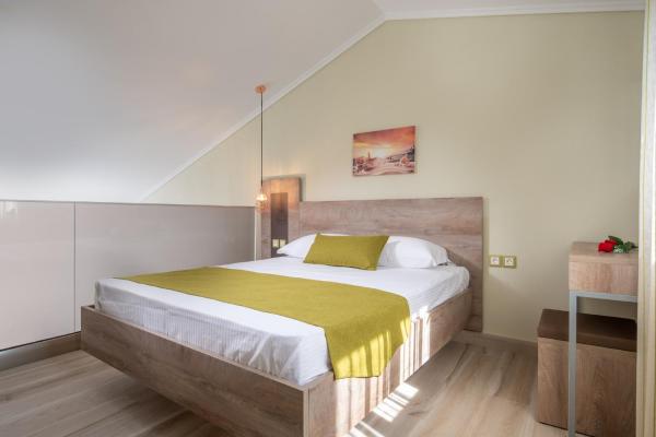 Aelia Suites - Sarti