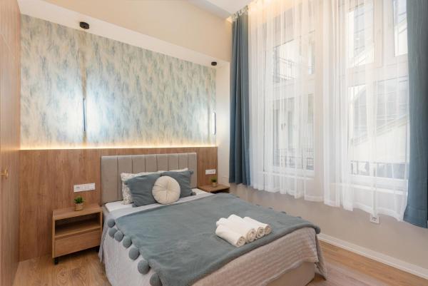 Exclusive & Brand New 3bedrm Suite In The Center - Budapest