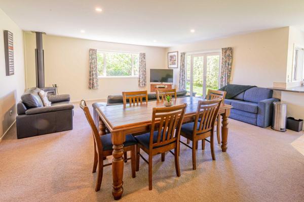 Farrant Family Escape Roomy Wanaka Retreat - 와나카