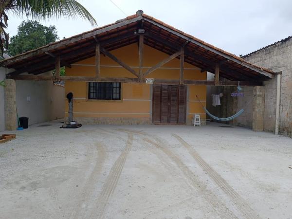 House With Atlantic Forest In The Background - Saíra Sete Cores - Bertioga