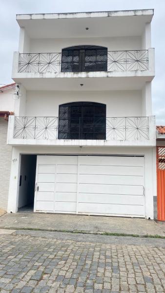 Casa Em Aparecida-sp, 400m Da Basilica,vista Para Basilica - Aparecida