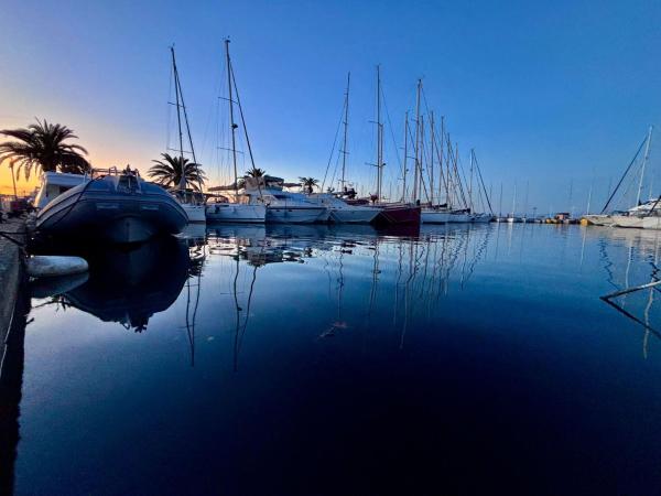 Nuit Insolite à Bord D'un Voilier - Carros
