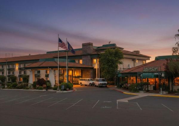Rogue Regency Inn Medford Airport - Oregon