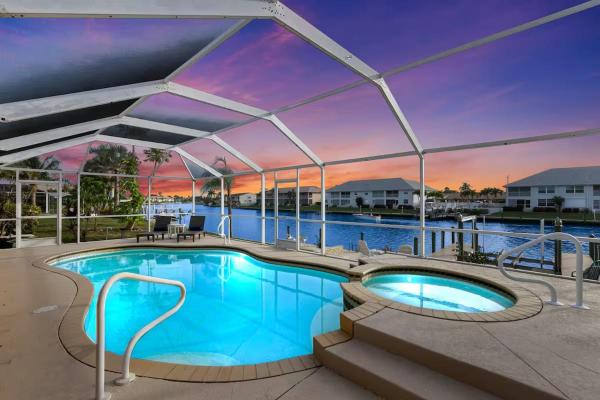 Waterfront Luxury For Groups With Pool, Spa & Gulf Access – Rubicon Grand Estate - Roelens - Fort Myers, FL