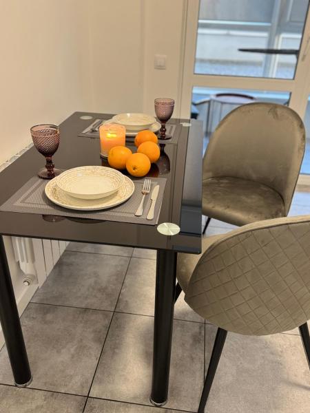 Prestige Apartments ,Саймона Сміта 10,центр міста,тепла і комфортна - Ucrania