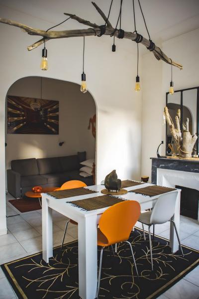 Le Calme à La Plaine - Gare de Marseille-Saint-Charles