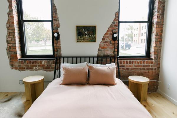 Hotel Royal - Toledo, OH