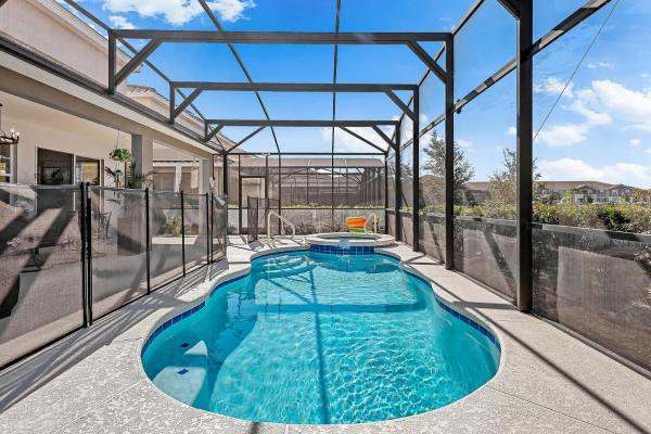 Solterra 6q C/ Piscina, Game Room - Davenport, FL