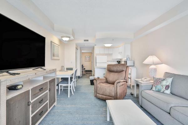 Daytona Beach Resort 532-white Turtle - Daytona Beach, FL