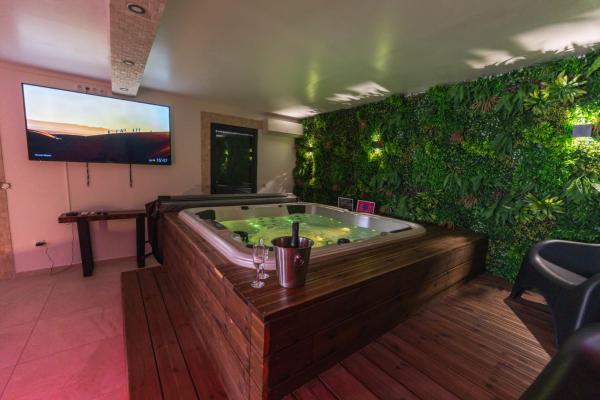 Suite Impériale Jacuzzi Privatif - Ensuès-la-Redonne