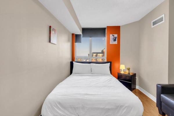 2 Bedroom Spacious Apartment In Mississauga - Toronto, ON