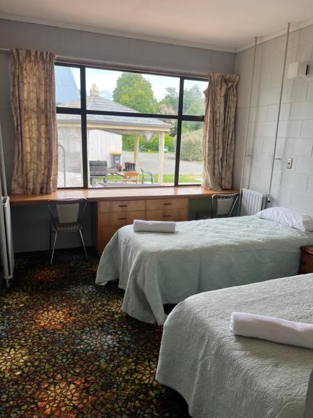 Green Hayes Estate Rentals- R5 Magnolia House - Temuka