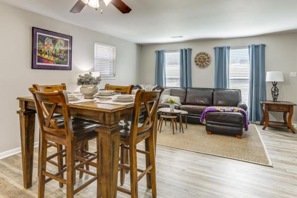 1 Mi To Lsu, Tiger Stadium! Lovely Home With Parking - Louisiana