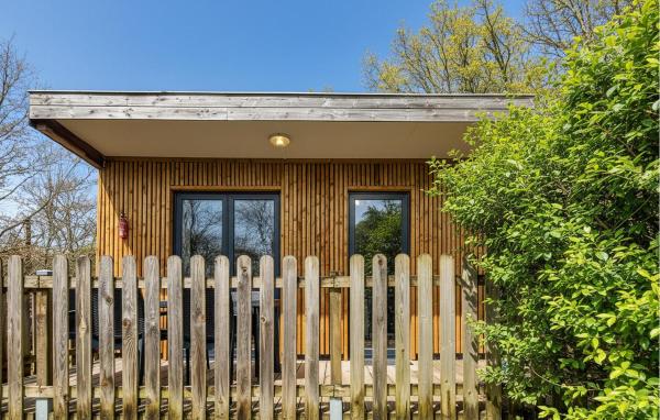 Cozy Home In Altillac With Outdoor Swimming Pool - Beaulieu-sur-Dordogne