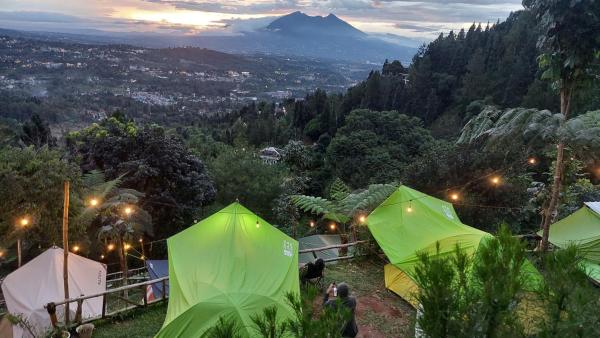 Zoya Hills Glamping - Bogor