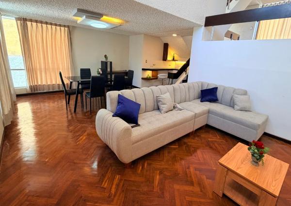 Dúplex Céntrico Y Amplio, Terraza Cochera Free - Arequipa