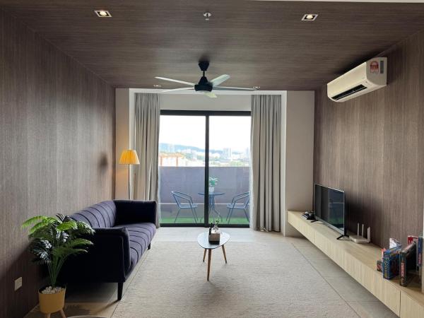 Stylish Muji-inspired Apartment At Lumi Tropicana Kl Skyline View 2 Balconies Fun Board Games A2-09 - Sungai Buloh