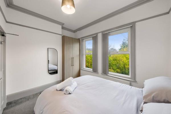 Heart Of Reading Hideaway 3br | Parking - Reading