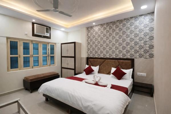 Premimum Hotel Parkash Residency - In Varanasi With Best Facility#parking-#airconditioning-#lift# - Varanasi