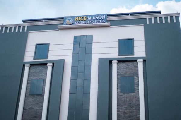 Nice-mason Serene And Suites - 