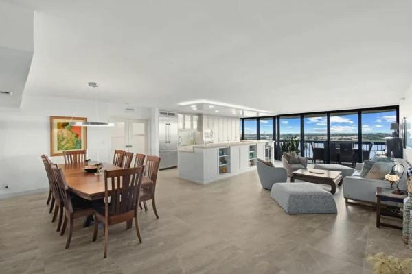 Sophisticated Two Bedroom Residence With Panoramic Skyline Views - West Palm Beach, FL