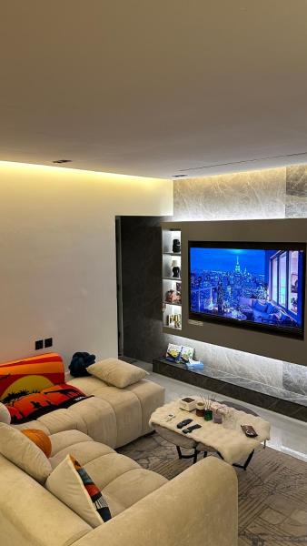 ستوديو شيتاء حي الملقا Luxury Studio - Riyadh