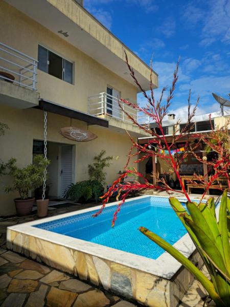 Suítes Brisa 150 Mts Praia Do Sapê - Com Piscina E Ar Condicionado - Ubatuba