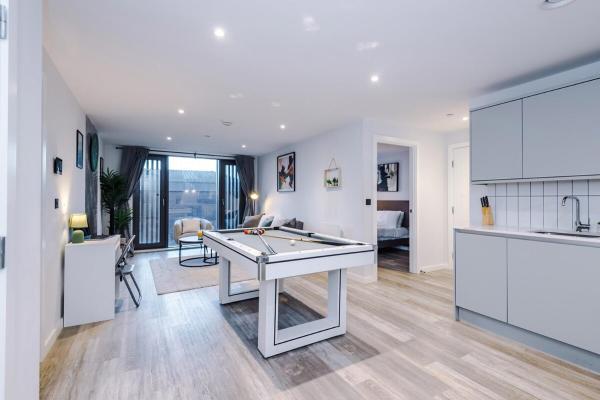 Birmingham City Centre, Pool Table, Spacious - Solihull