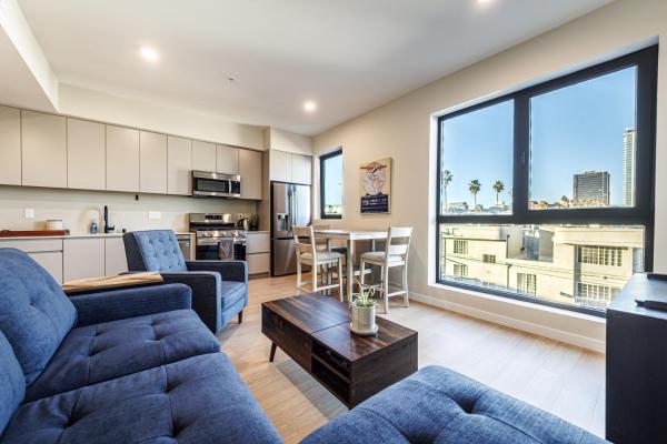 Luxury 1bd Condo In La With Rooftop City Views, Gym & Free Parking - Hollywood