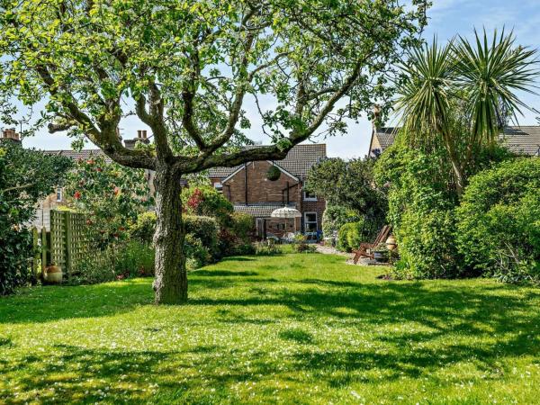 2 Bed In Poole Oc-91757 - Sandbanks