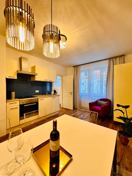 Red Room - Semmering-Kurort