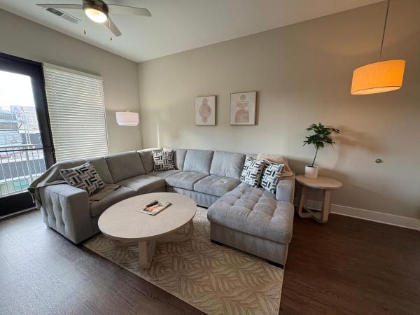 -New-the Nash Luxe, Pool, Gym, Nightlife! - Nashville, TN