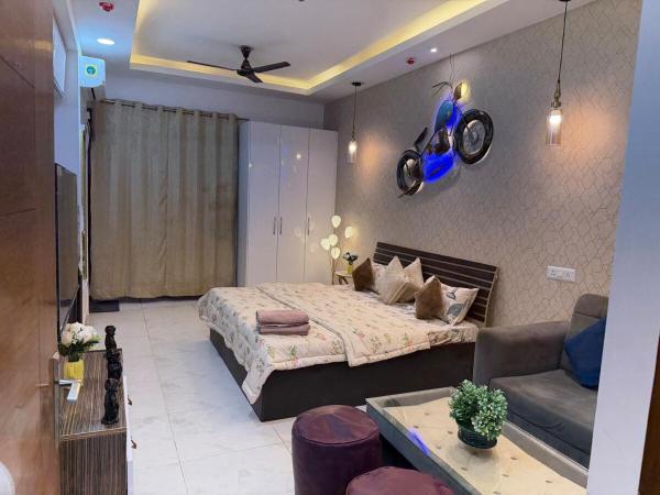 Park View Stay By Royal Rooms - Noida