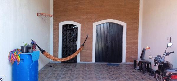 Casa Aruan Lado Praia - Caraguatatuba